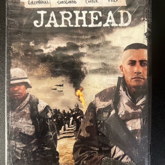 Universal Studio | Media | Jarhead Dvd 205 Jake Gyllenhaal Peter ...